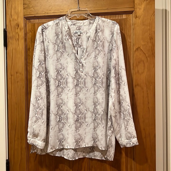 Emma & Olivia | Tops | Emma Olivia Snakeskin Blouse | Poshmark